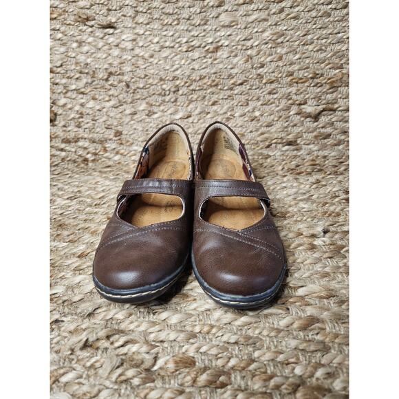 Soft Style | Shoes | Soft Style Shoes Womens 75 Mary Jane Brown Faux ...